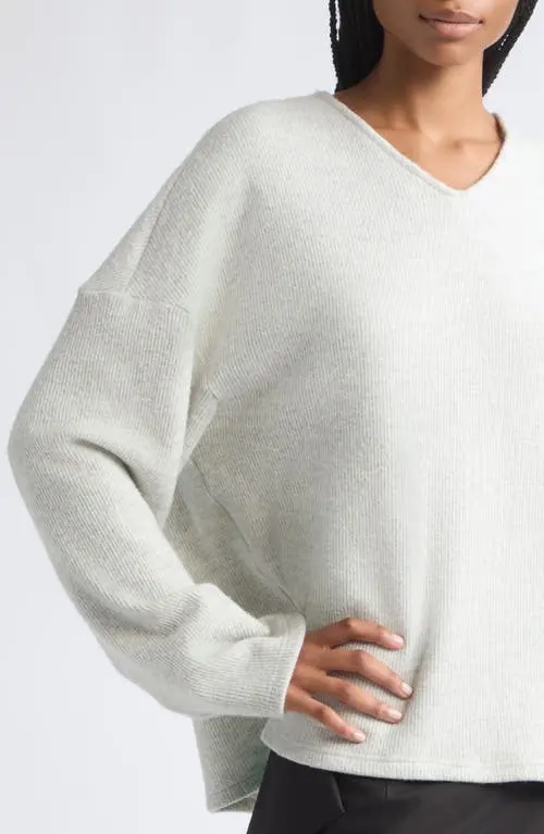 LII V-neck Sweater