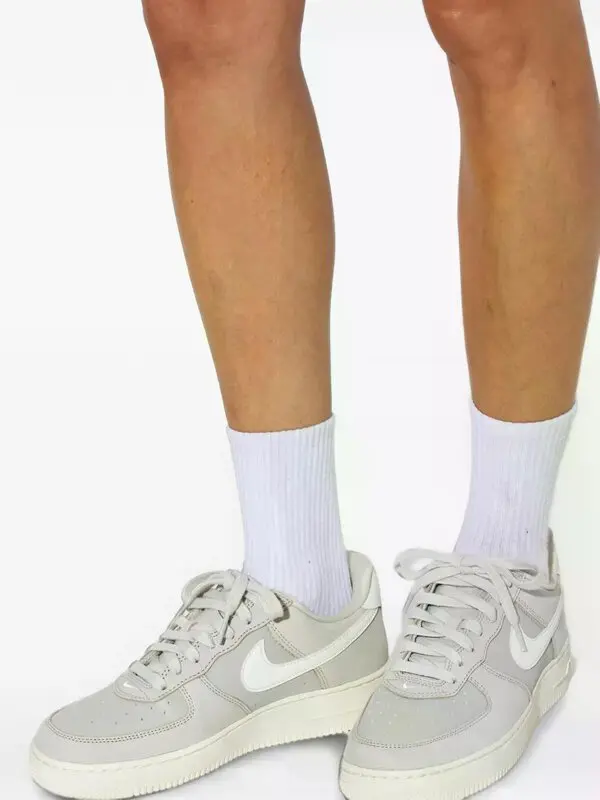 Nike Air Force 1 Retro Sneakers