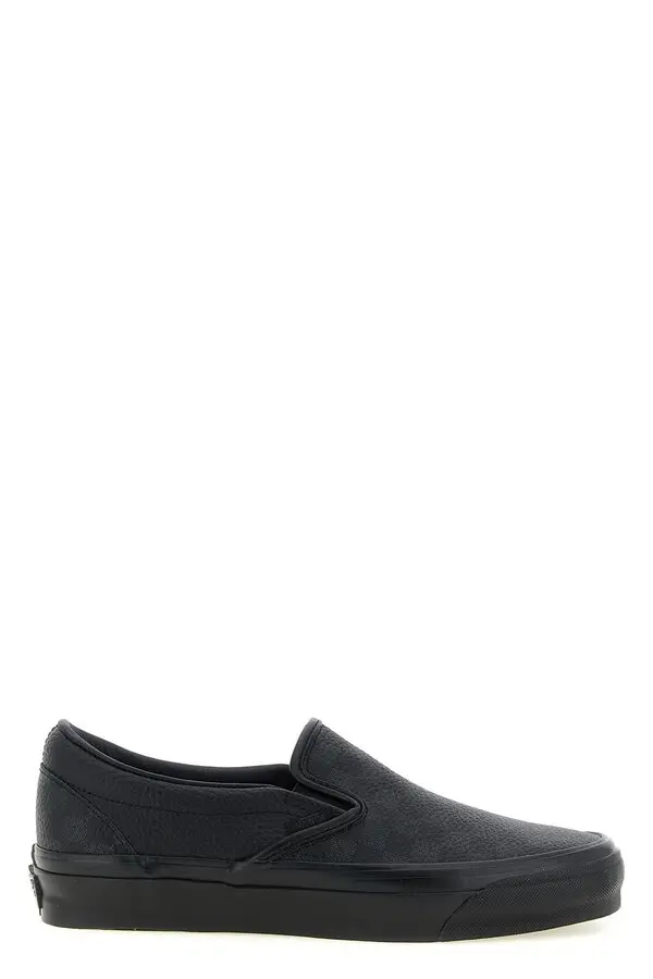 VANS Premium Slip-on 98' Sneakers - Black