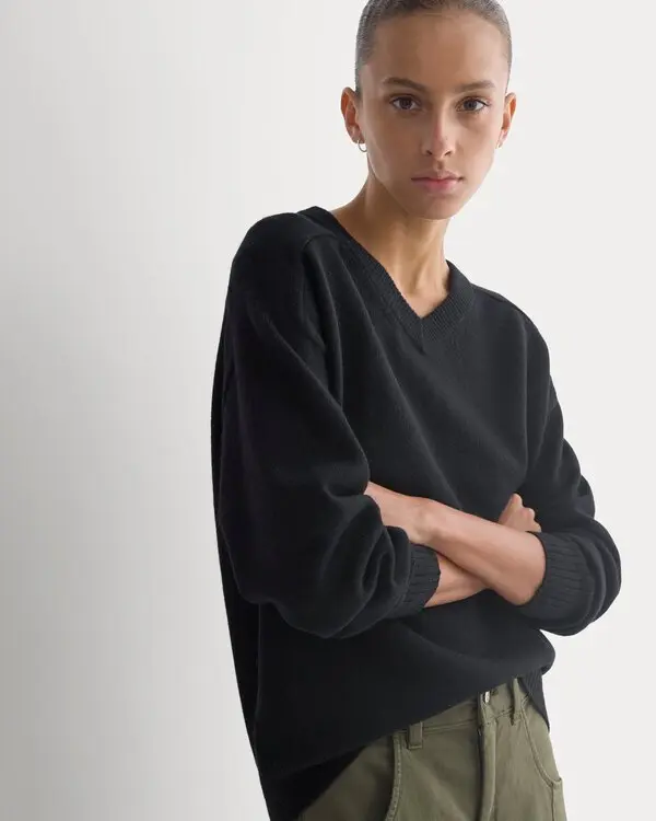 Everlane Cashmere High V Boyfriend Sweater - Black