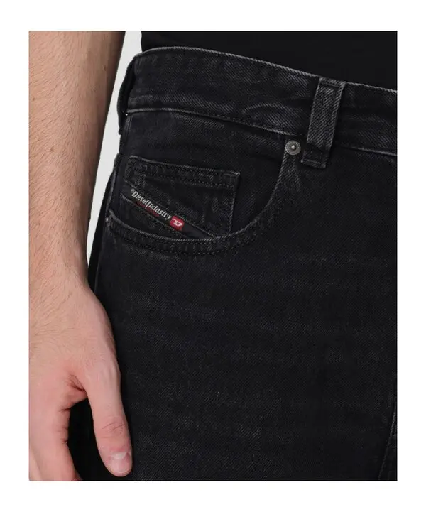 DIESEL® Logo-patch Straight-leg Jeans