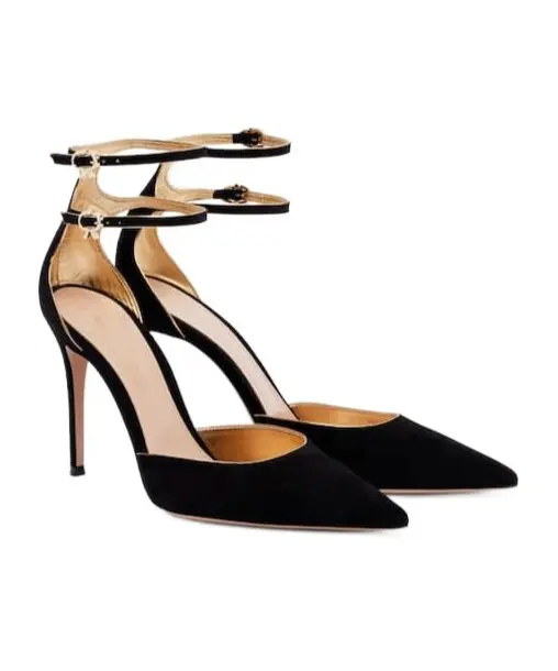GIANVITO ROSSI Solid Suede Pumps - Black