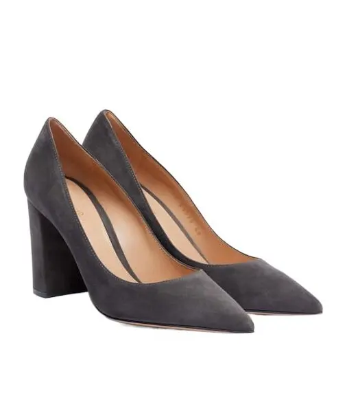 GIANVITO ROSSI Suede Pumps - Black