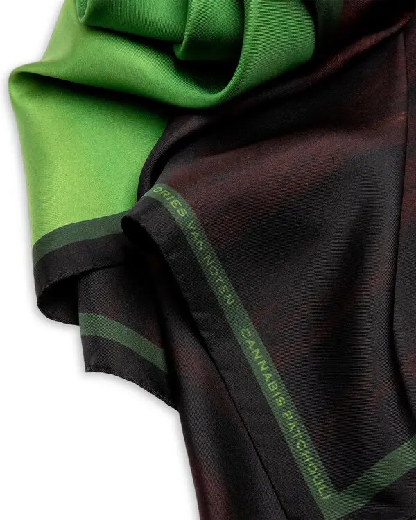 Dries Van Noten Foulard Cannabis Patchouli