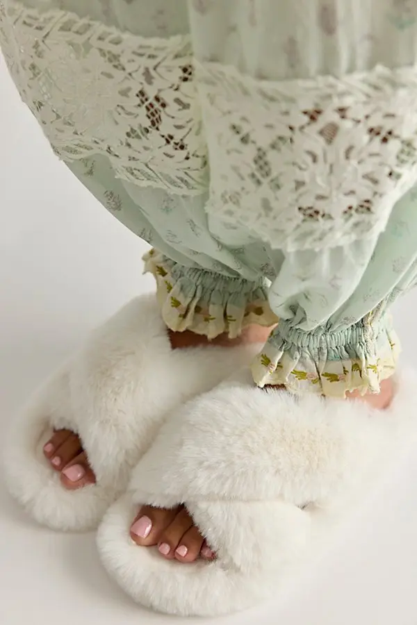 FP VEGAN COLLECTION Counting Sheep 2.0 Slippers - Snow