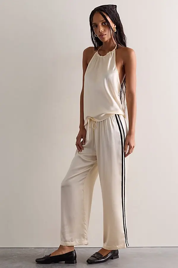 Donni. The Silk Halter Top - Creme