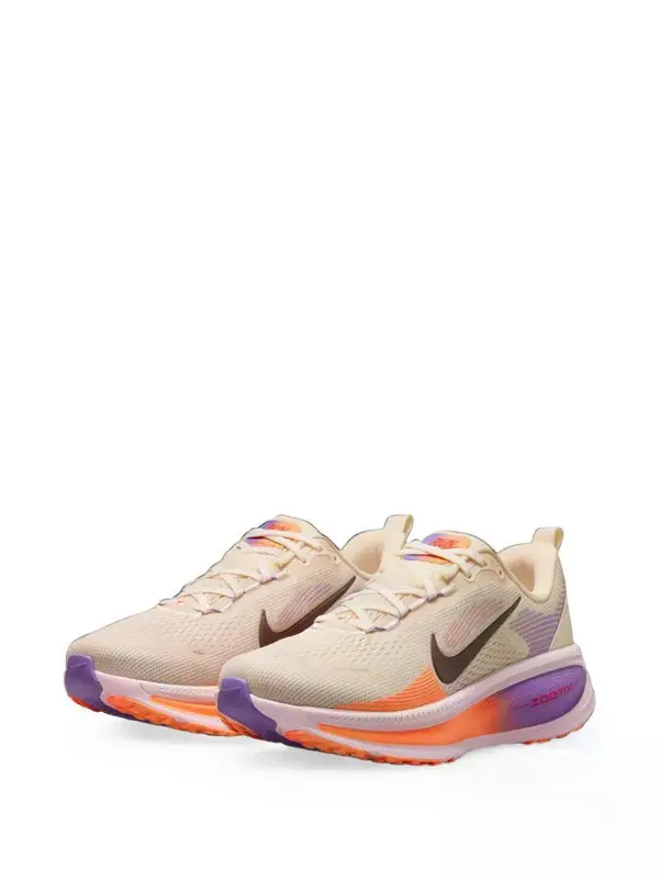 Nike Vomero 18 Sneakers