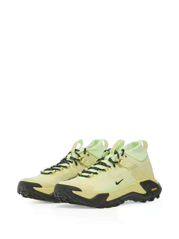 Nike Zegama Hike Sneakers