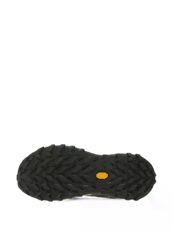 Nike Zegama Hike Sneakers