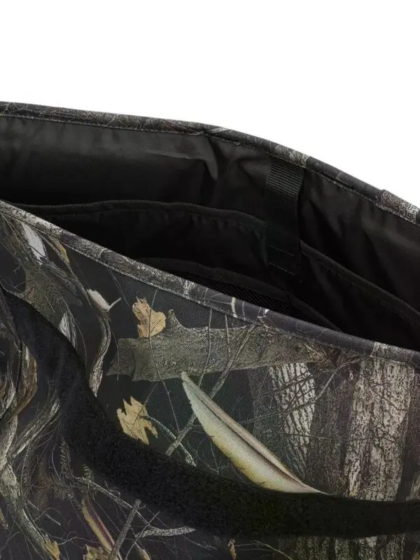 Carhartt Work In Progress Camouflage Buckle Shoulder Bag - Black