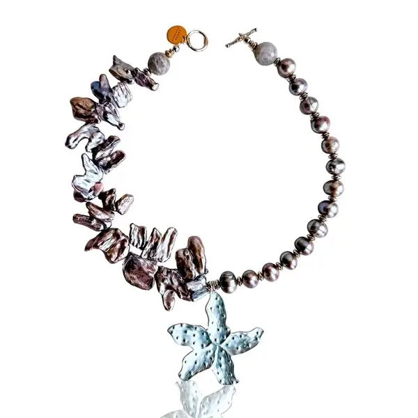 EDGAR NAVARRO JEWELRY Edgar Navarro Starfish Pendant Necklace With River Pearls And Mother Of Pearl - Grey