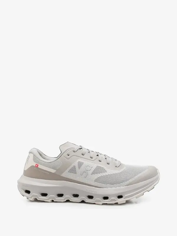 On Cloudvista 3 Running Sneakers