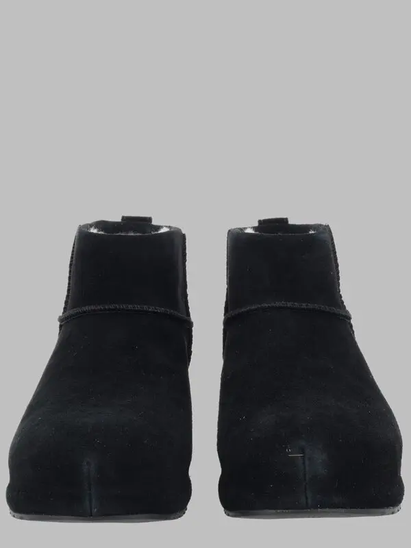 UGG Mini Boots - Black