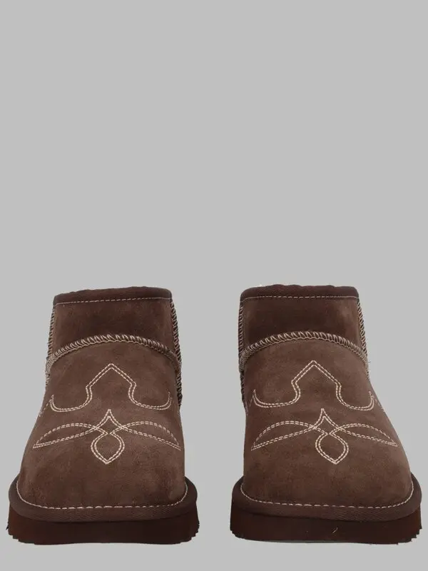 UGG Mini Boots - Brown
