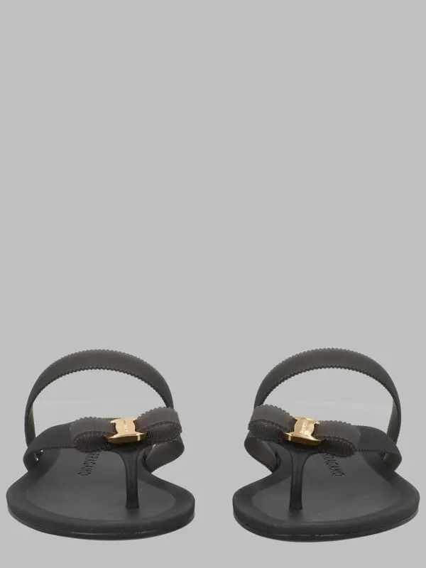 FERRAGAMO Strappy Sandals With Statement Footbed - Black