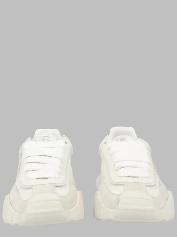 Dolce & Gabbana Sleek Logo Sneakers For