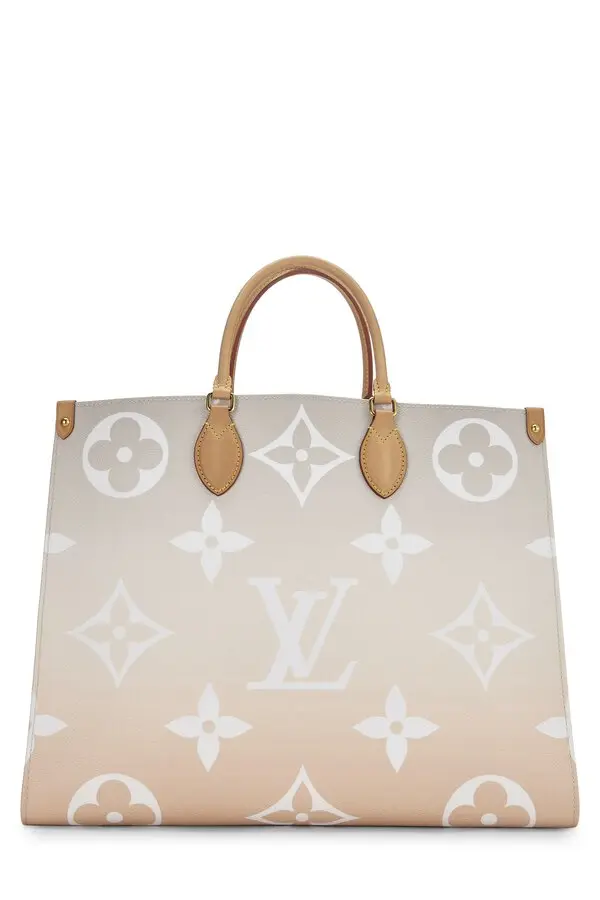 LOUIS VUITTON Monogram Giant The Pool On The Go - Orange