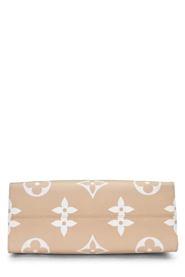 LOUIS VUITTON Monogram Giant The Pool On The Go - Orange