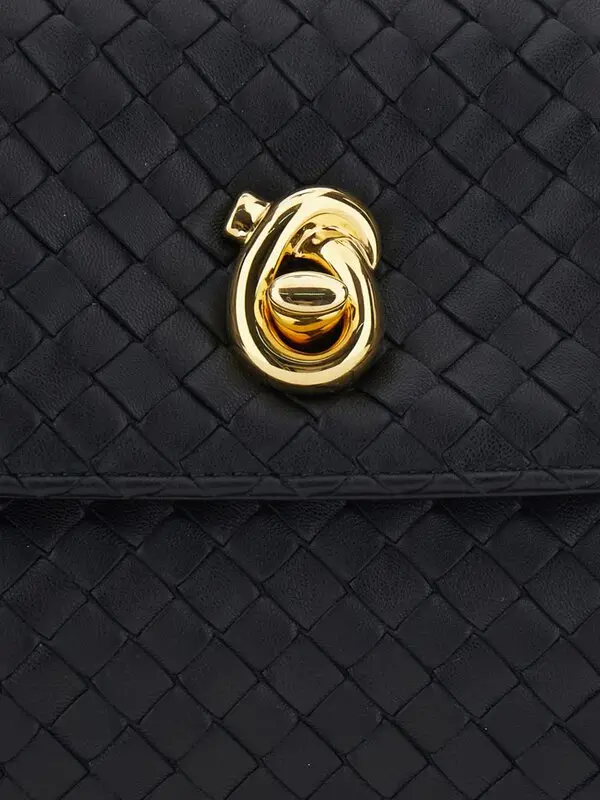 Bottega Veneta Madison Shoulder Bag In Intrecciato Leather With Chain Strap - Black