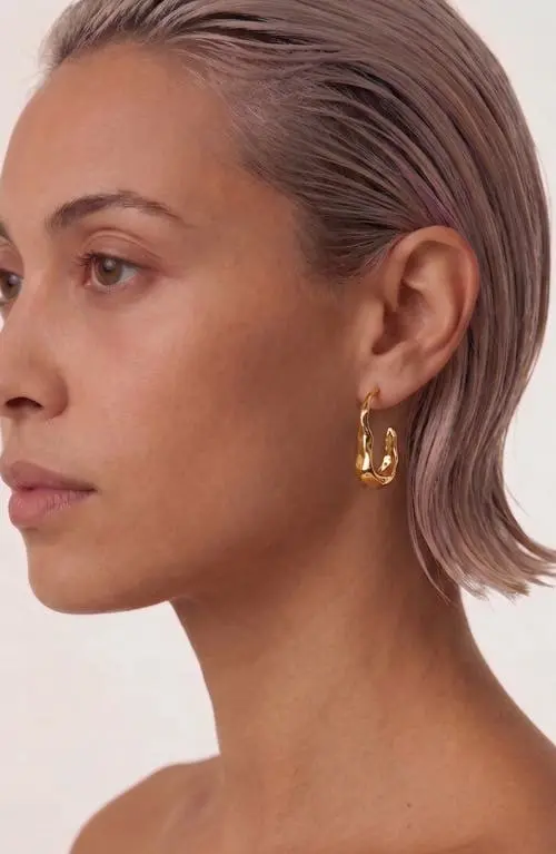 YOJ Bua Midi Hoop Earrings