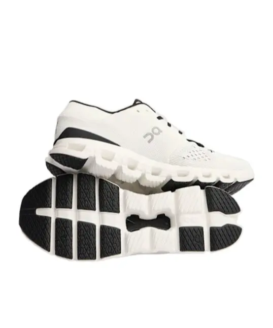On Low Top Lace-up Casual Sneakers