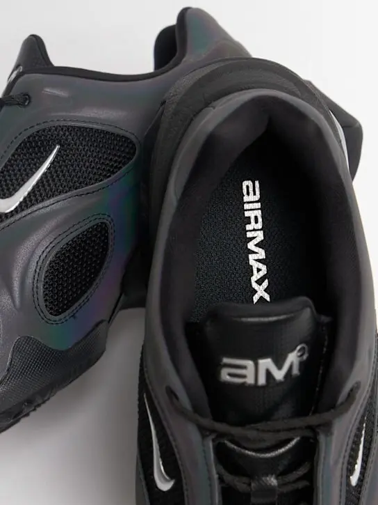 Nike Sneakers - No