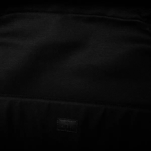 Gucci Solid Color Shoulder Bag
