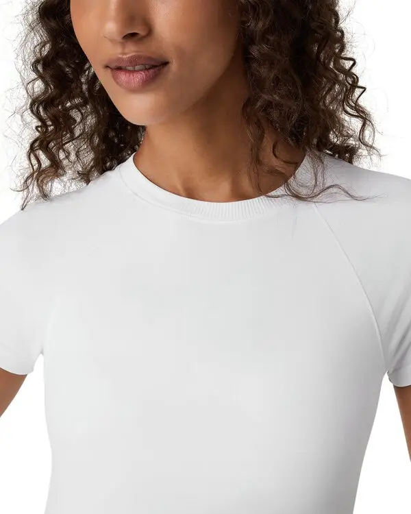 Vuori Short Sleeve Surge Seamless Tee - White