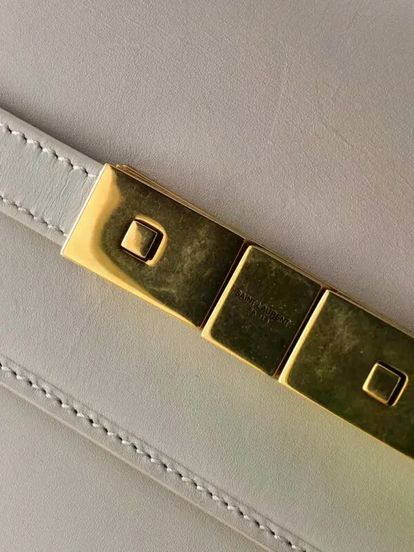 Saint Laurent Manhattan Leather Medium Shoulder Bag