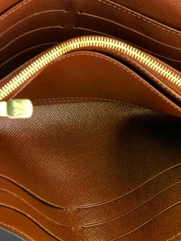 LOUIS VUITTON Sarah Wallet Nm Monogram Canvas Small Wallets