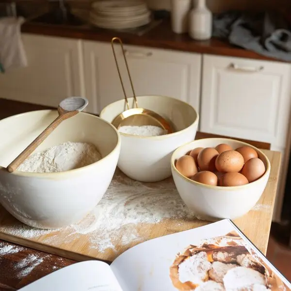 VIETRI Italian Kitchen Medium Mixing Bowl