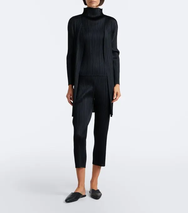 Issey Miyake Basics Sleeveless Top - Black
