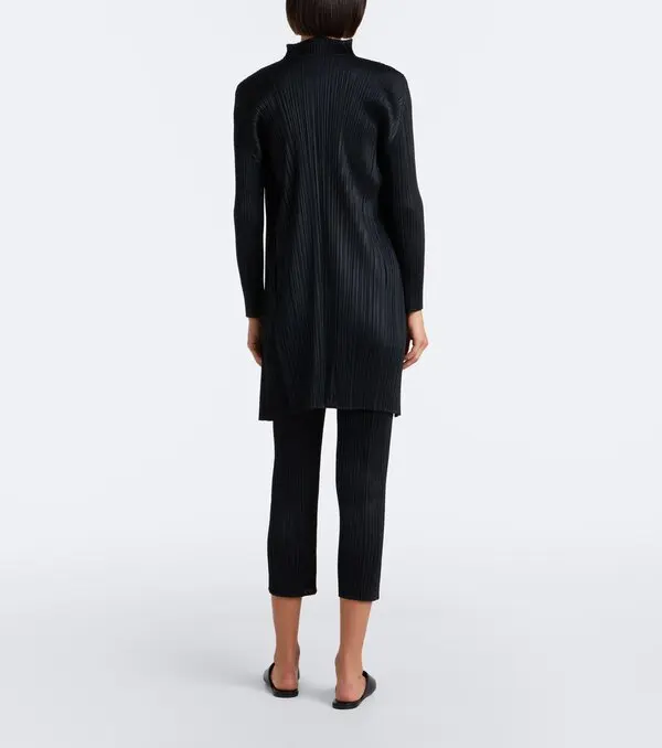 Issey Miyake Cropped Pleated Slim Pants - Black