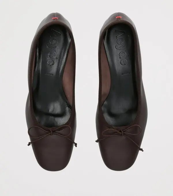 AeydĒ Leather Onda Pumps 25