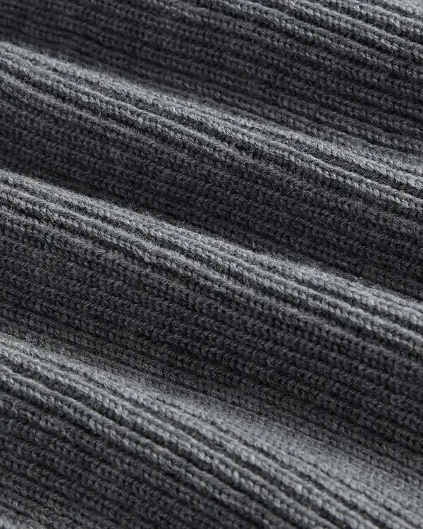 Quince 100% Merino Wool Large Triangle Scarf - Charcoal