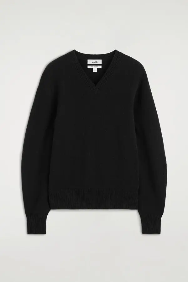 Cos Sculpted Cashmere V-neck Sweater - Black