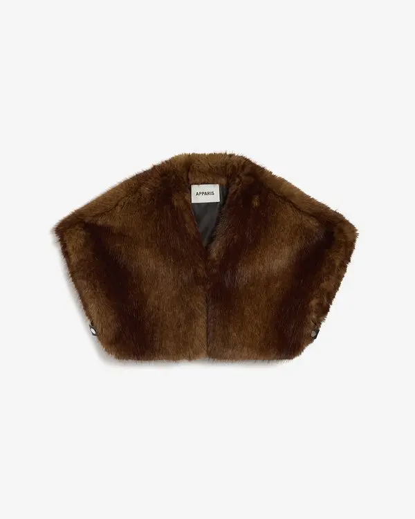 Apparis Devin Shrug