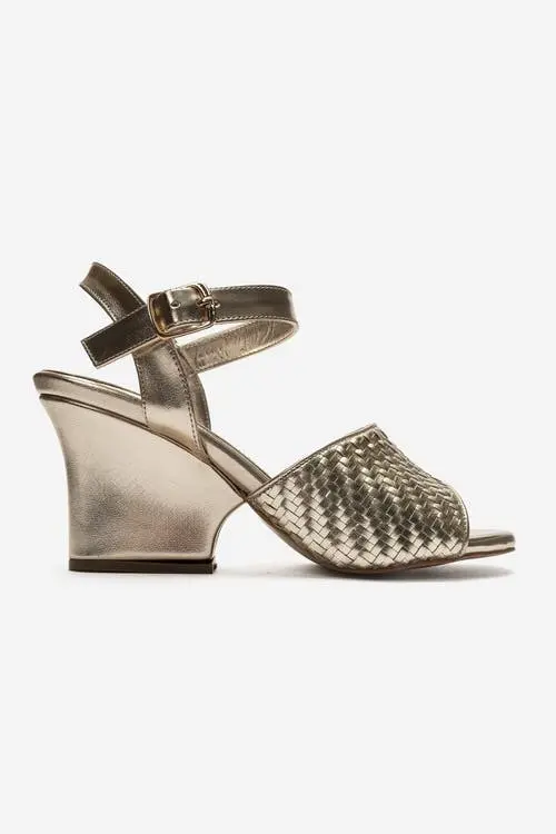 PROLOGUE SHOES Sylvar Slingback Wedge Sandal - Gold