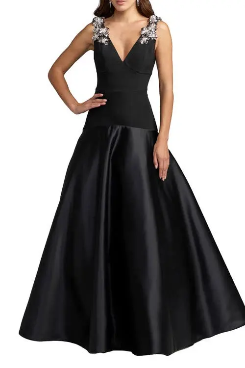 Mac Duggal Crepe And Satin Plunging V-neck Ballgown - Black