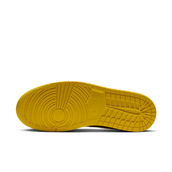 JORDAN 1 Low Se Athletic Shoes - Black
