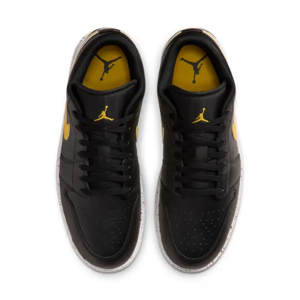 JORDAN 1 Low Se Athletic Shoes - Black