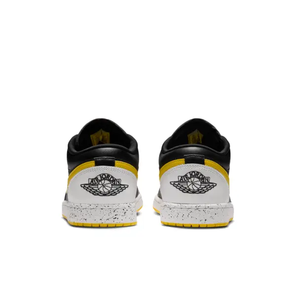 JORDAN 1 Low Se Athletic Shoes - Black