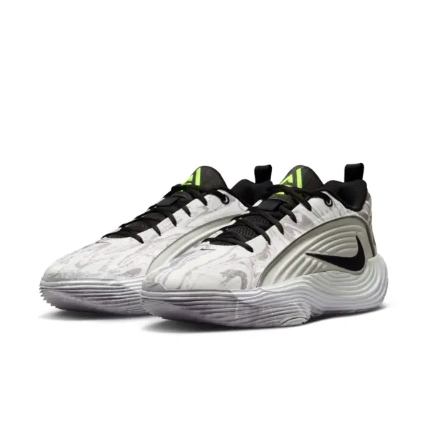 Nike Giannis Immortality Basketball Shoes - White