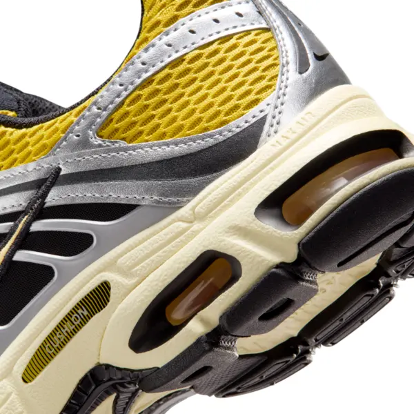Nike Max Moto Sneakers - Yellow