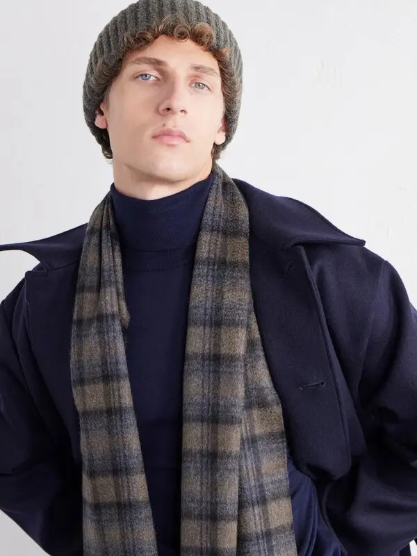 SLOWEAR Bouclé Beanie