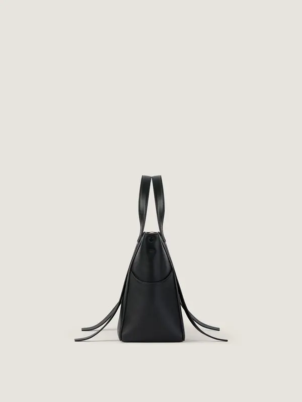Givenchy Medium The Snatch Bag In Grained Leather