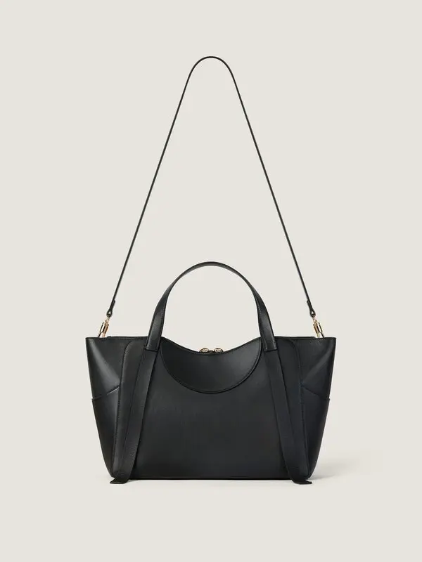 Givenchy Medium The Snatch Bag In Grained Leather