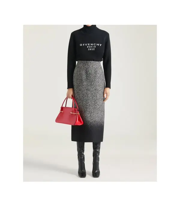 Givenchy Medium Pinch Bag In Leather