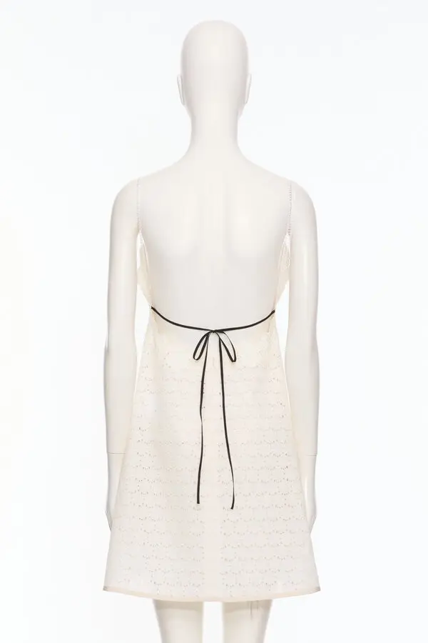 Valentino Garavani Sleeveless Lace Dress
