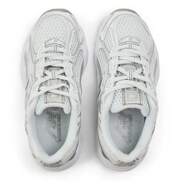 NEW BALANCE Vintage Sneakers